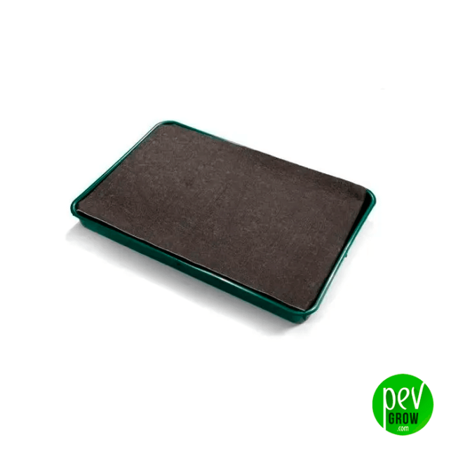 Tray for automatic and safe watering : Pevgrow